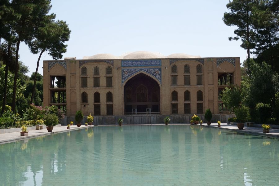 Ispahan - www.remontees-mecaniques.net